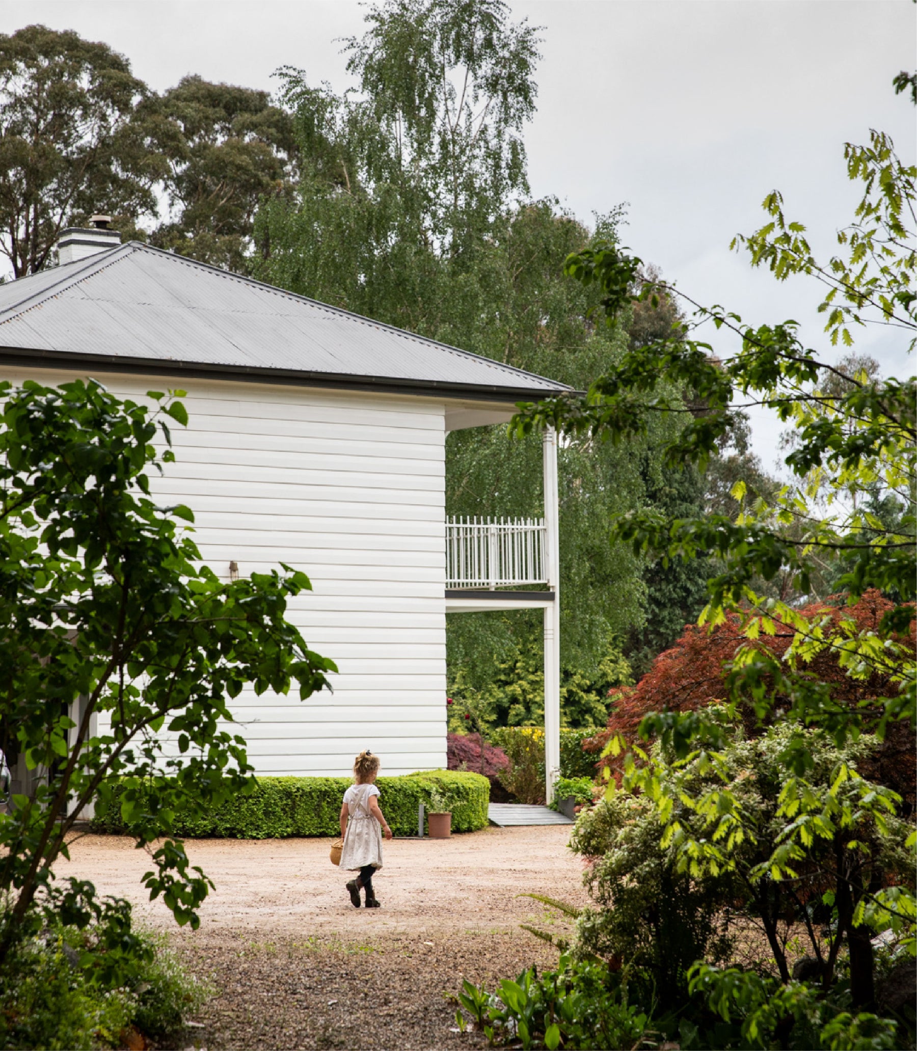 Bobby Gordon & Rowena Henry's Gembrook Garden - Robert Gordon Interiors