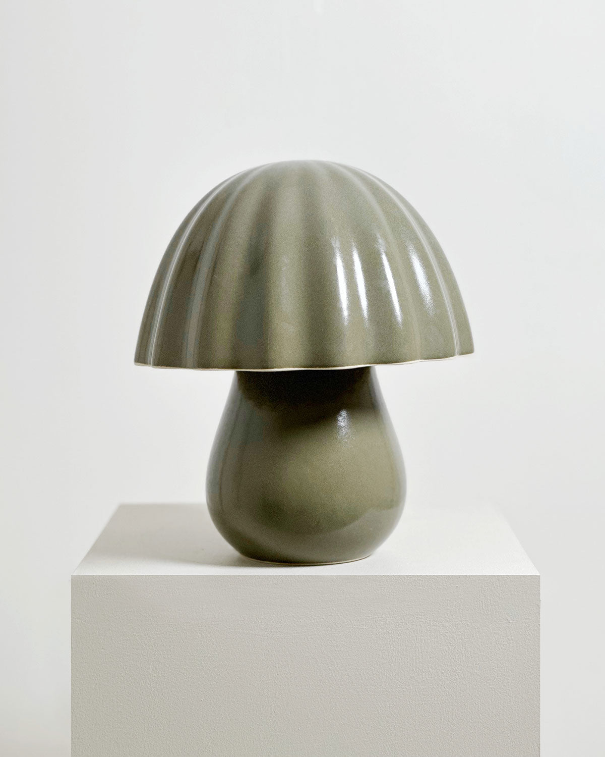 Periwinkle Lamp - Robert Gordon Interiors