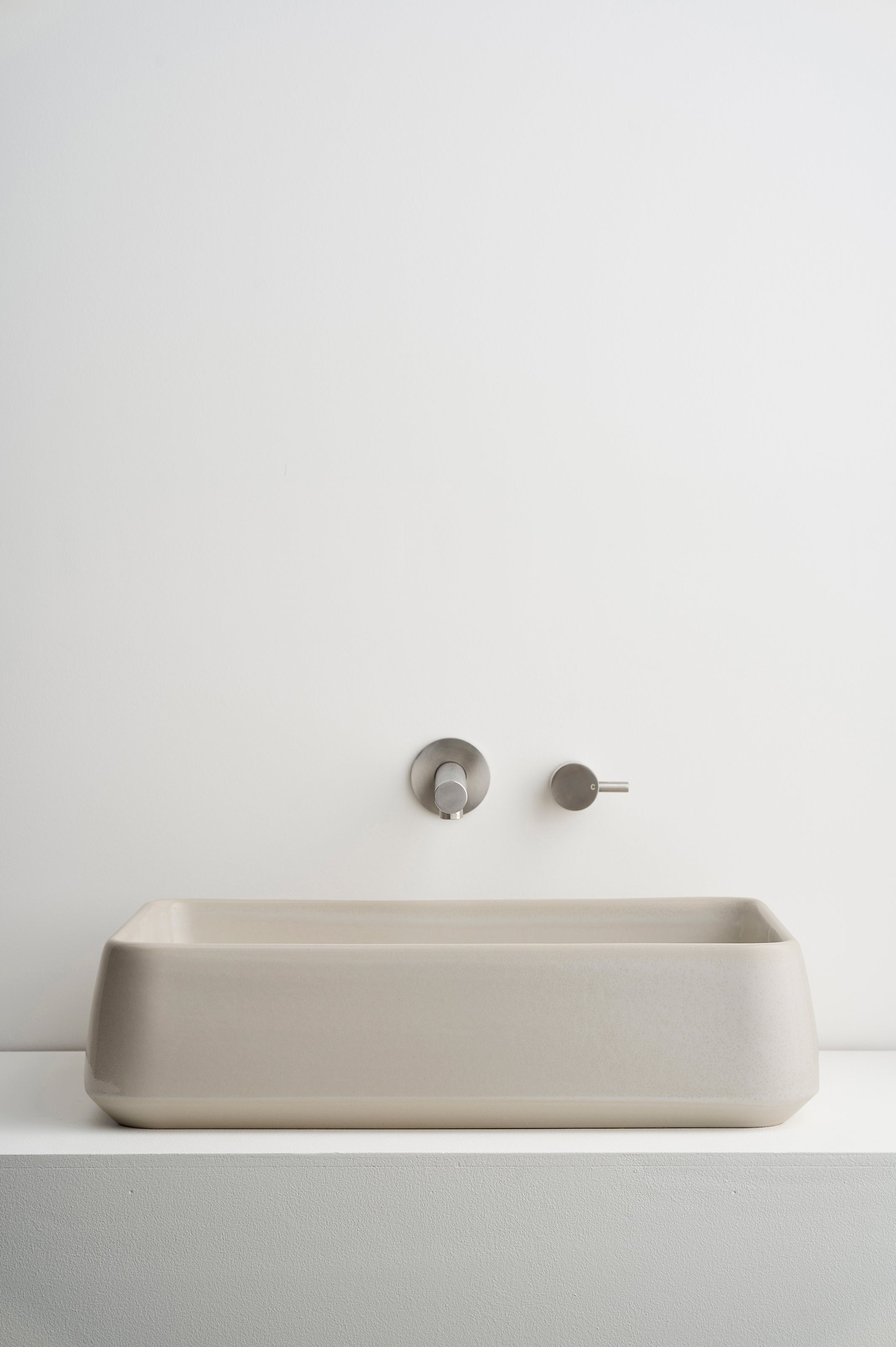 Basins - Robert Gordon Interiors